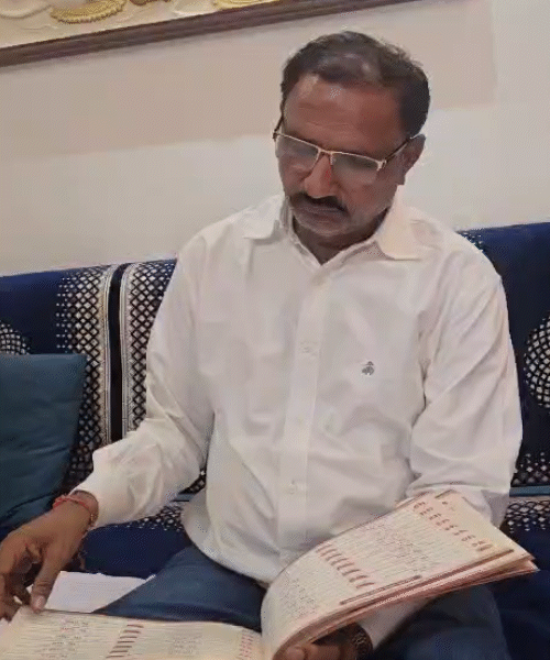 Surat man funds mass wedding for 67 daughters: South Gujarat Bharwad ...