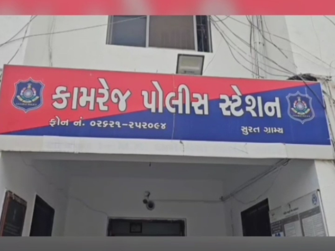 Kamrej Shekhpur Honda Unicorn Bike Theft; Police Search Unknown Thief CCTV Footage | કામરેજમાં ...