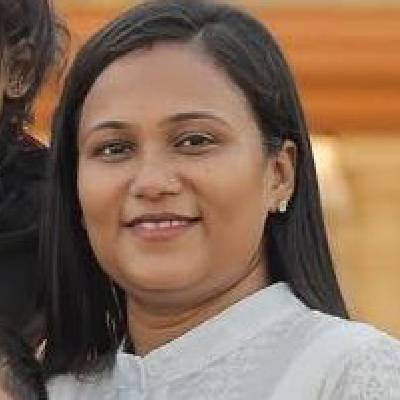 Surat Deputy Mamlatdar Hinisha Patel Dies by Suicide | Husband Also ...