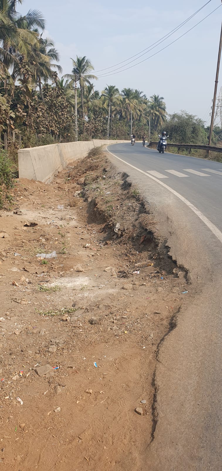 Widening work on Vatar Kunta Road in Vapi is progressing at a brisk pace.