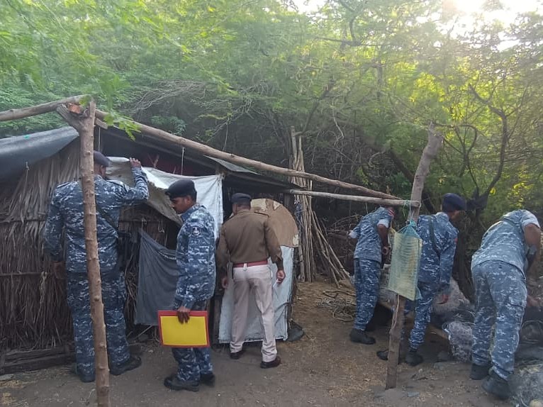 Navsari Coastal Patrolling: Marine Task Force Vigil | Dandi to Samapor