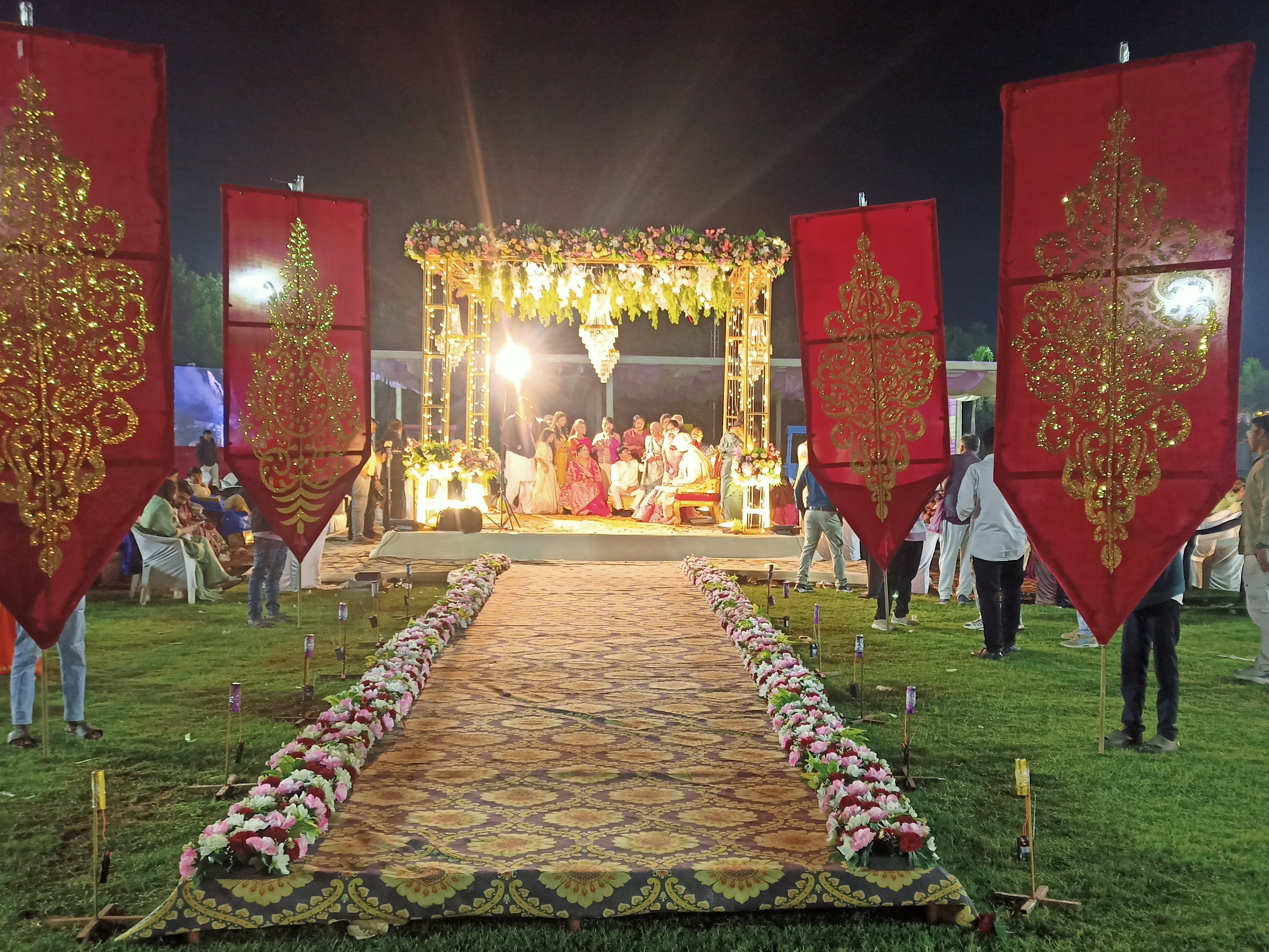 Unique Vedic Wedding in Mehsana: Utsav and Nehal Wed on Ram-Sita Theme