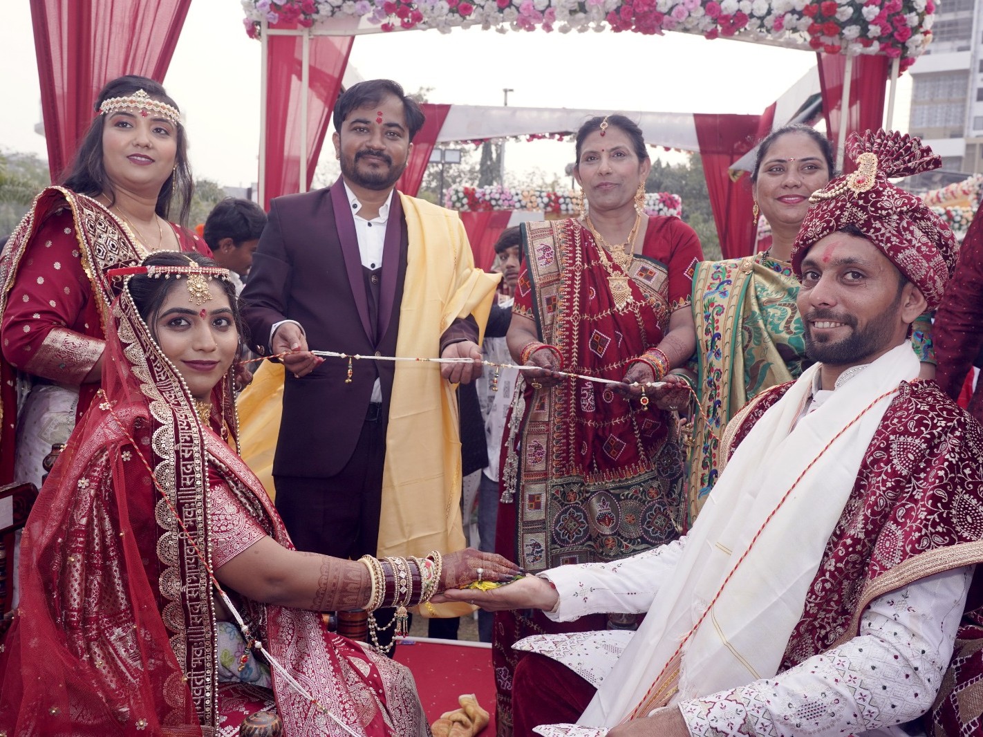 16 Couples Begin New Life at Zalawadi Suthar Samaj 34th Group Wedding