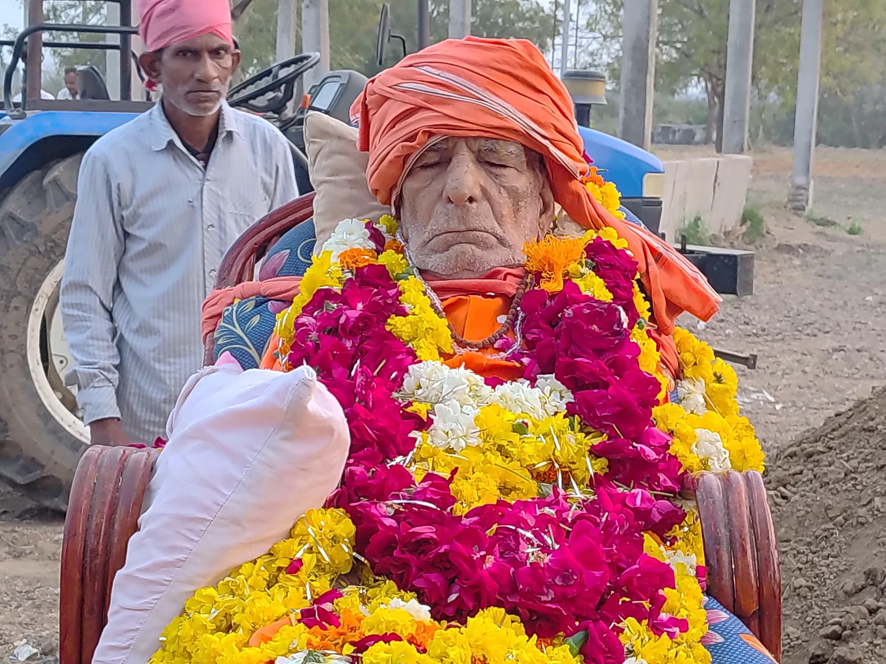 Renowned Priest of Nahar Shanidev Temple Govindgiri Bapu Passes Away at 89
