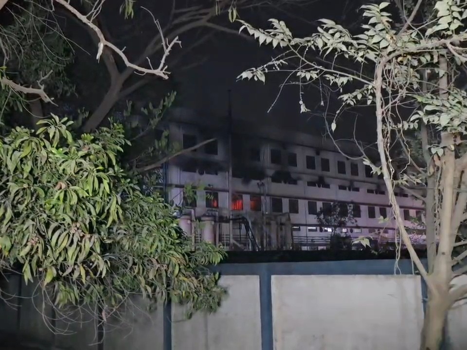 Vapi GIDC Fire: Modison Limited Blaze Contained