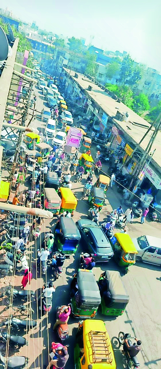 Surendranagar city has seen an increase of 85 thousand vehicles in 3 ...