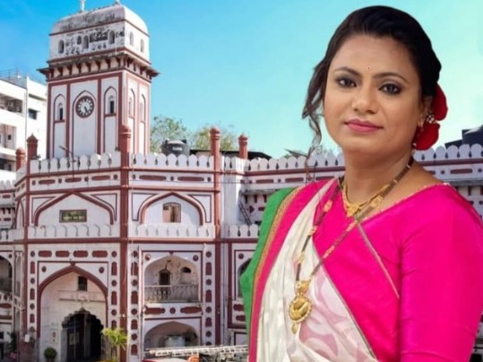 Surat Deputy Commissioner Resignation Suspense | Swati Desai