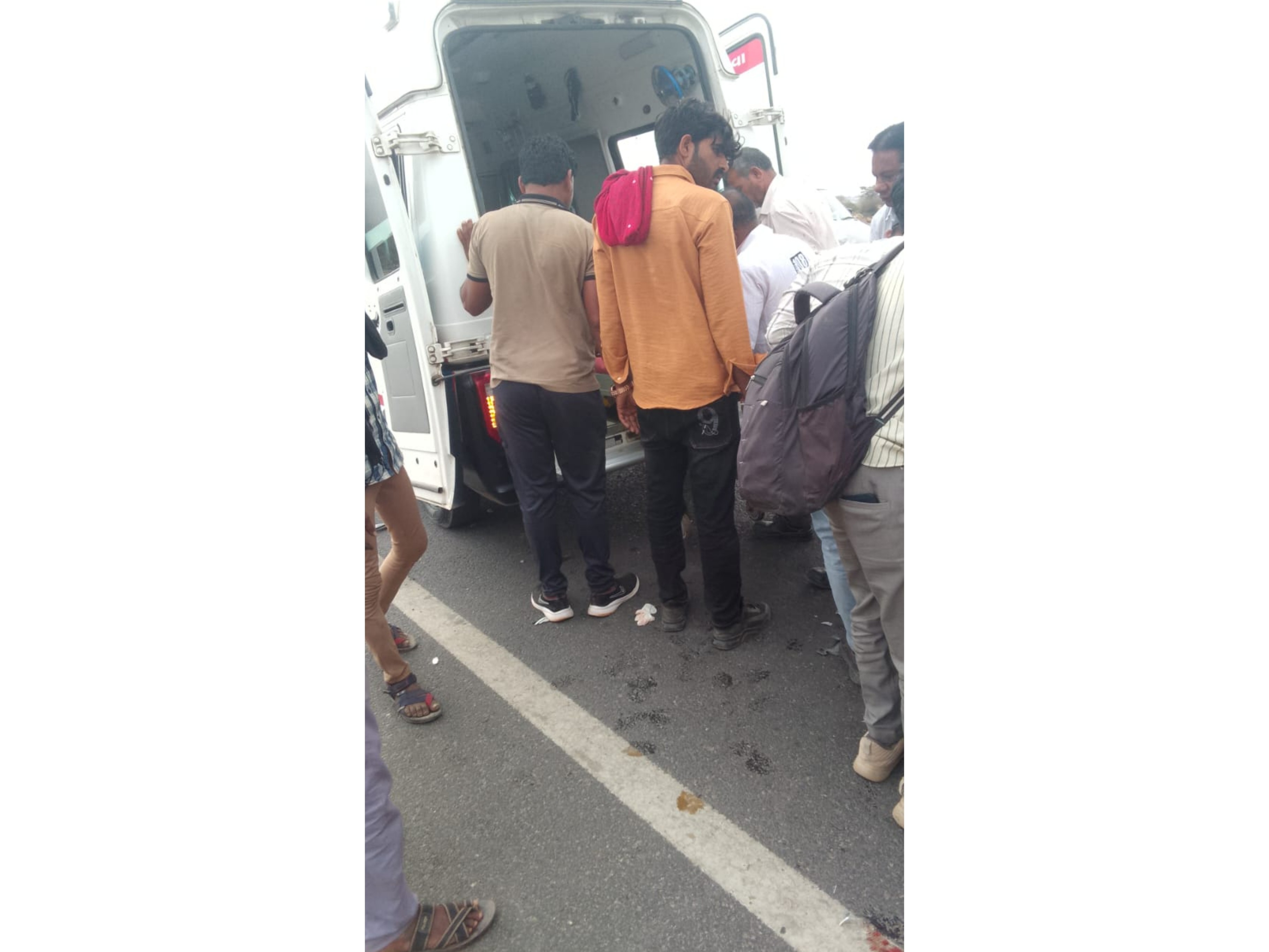Thangarh Accident: Two Youths Injured, One Critical | Bike-Eco Collision
