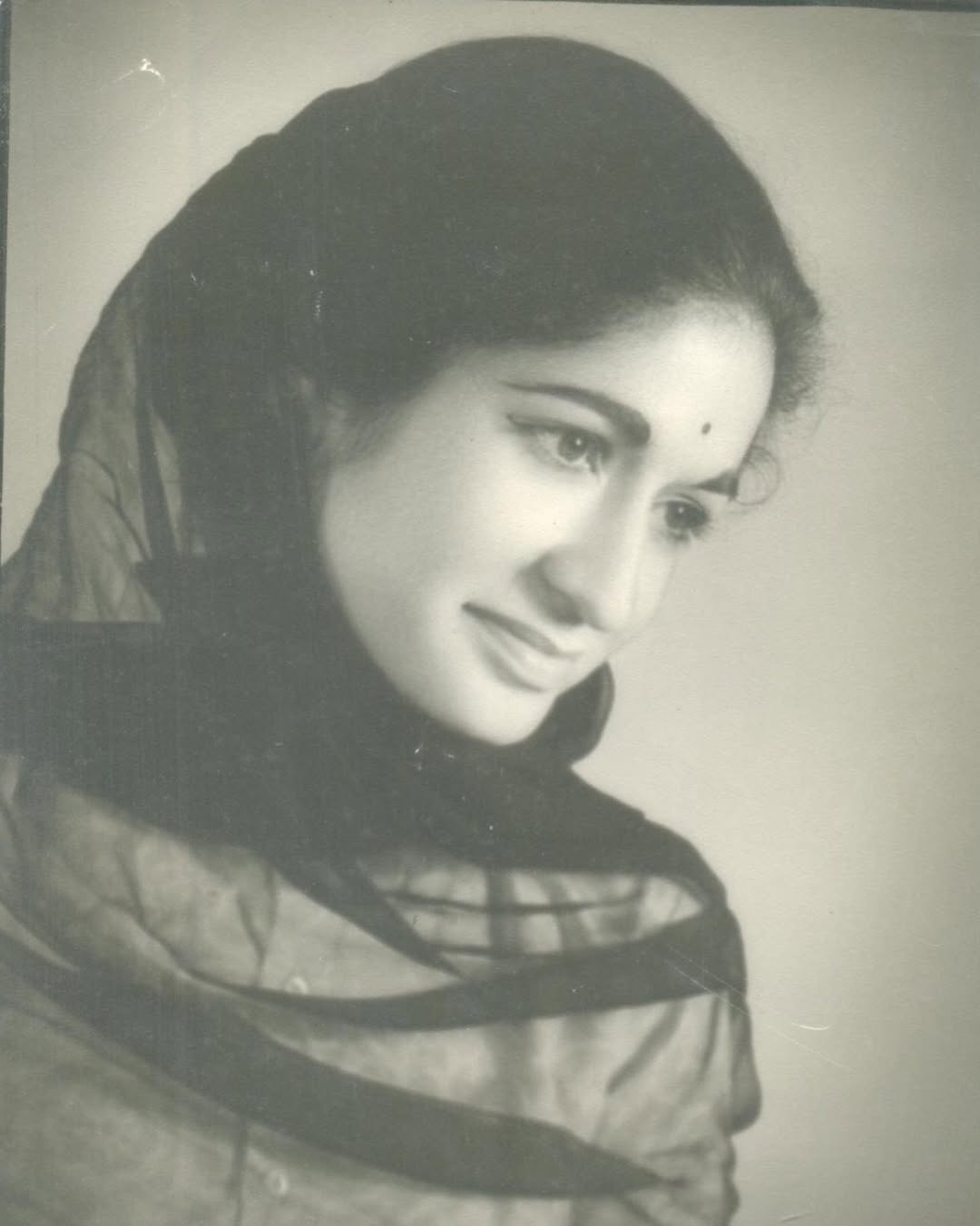 Tisca Chopra's Mother Pammi Arora Passes Away; Actress Shares ...
