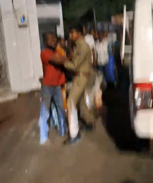 Vadodara Couple Attacks Police; Stone Blocks Thrown After Drunk Scuffle