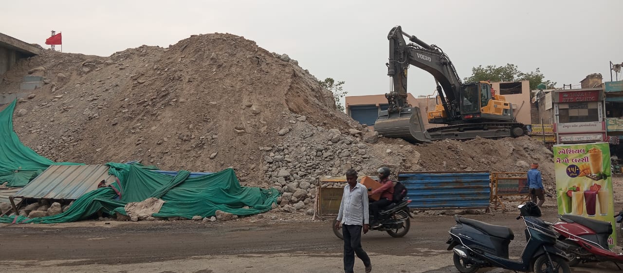 Maninagar Guruji Bridge Diversion; Hatkeshwar Bridge Demolition Live Update