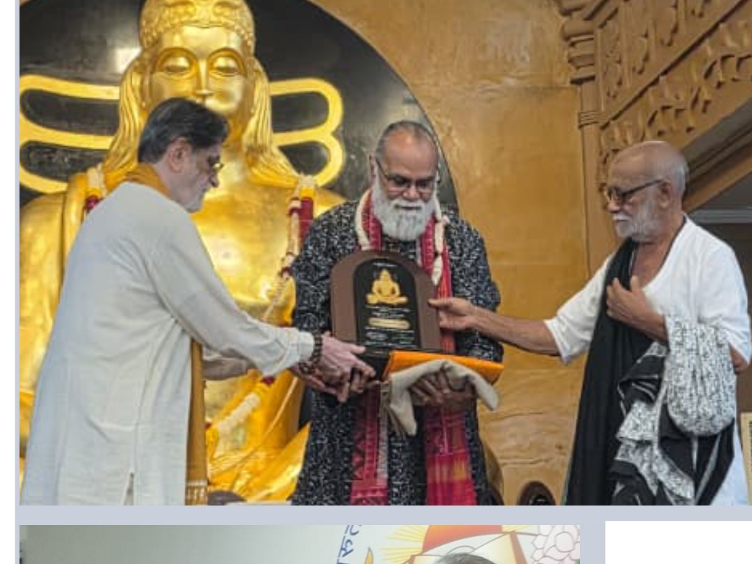 Morari Bapu Honors Artist Kanu Patel at Hanuman Jayanti