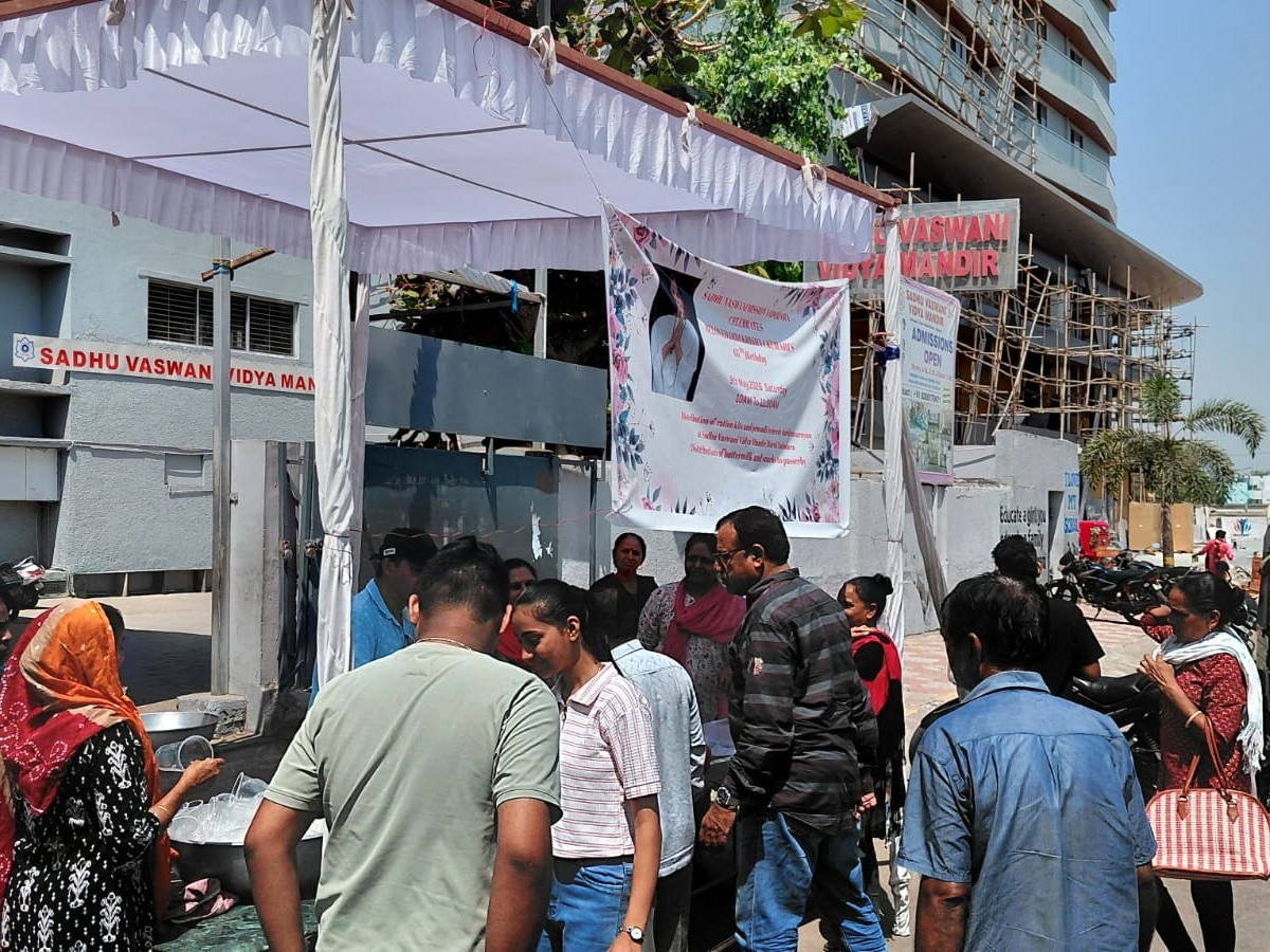 Sadhu Vaswani Mission Distributes Buttermilk, Cake, Ration Kits in Vadodara