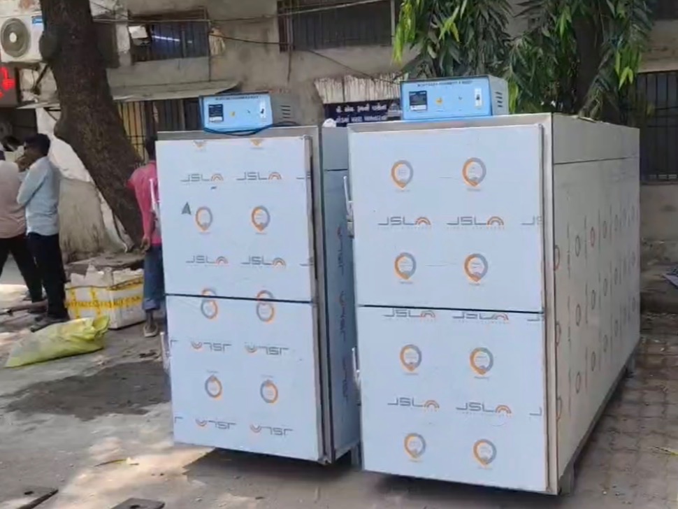 Surat Civil PM Room Hi-Tech Morgue Cabin Installed | Bod Safe 6 Mths