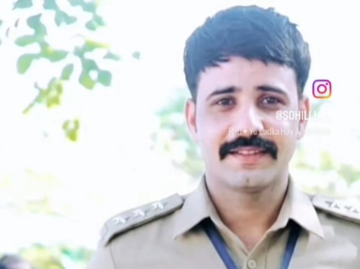 Fake DySP Nabbed in Surendranagar for Economic Gain