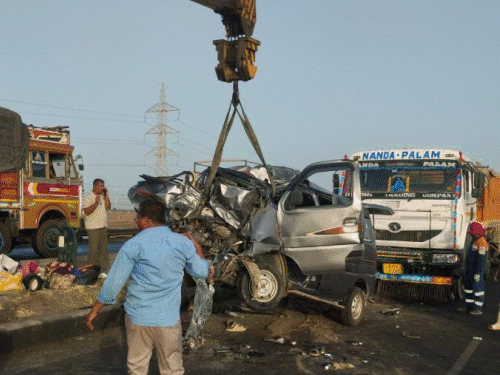 Maliya Highway Accident: 4 Died Including 2 Kids in Truck Collision