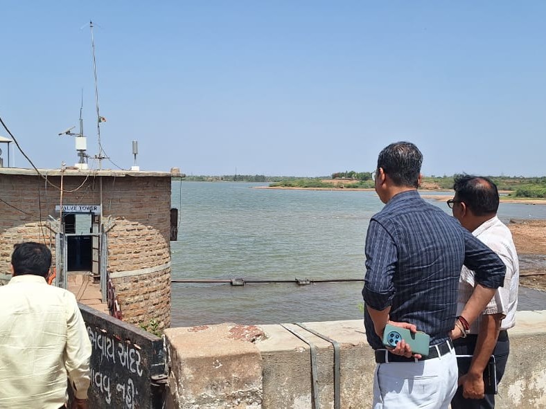 Surendranagar Water Supply Review; Commissioner JK Jadhav Dholidhaja ...