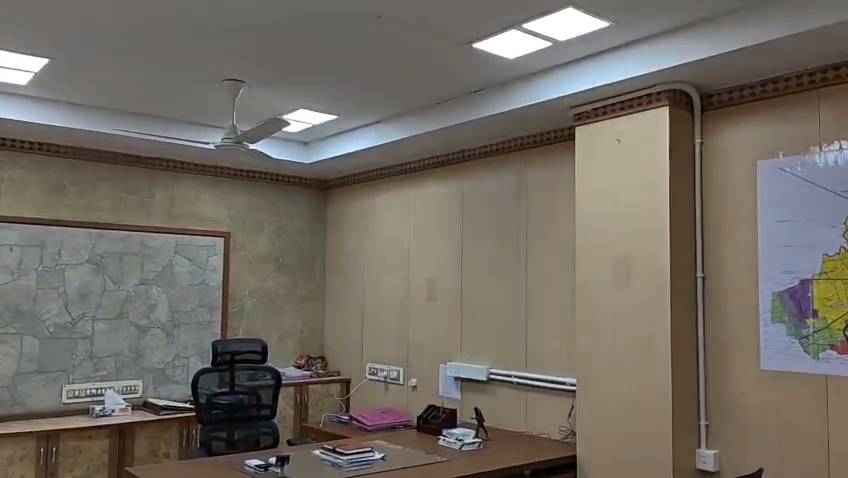 Mahesana Municipality Power Waste: ACs, Lights On During Official Absence