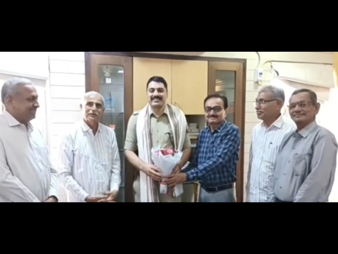 Surendranagar Police Recover 5000 Stolen Shares | Fake Document Scam