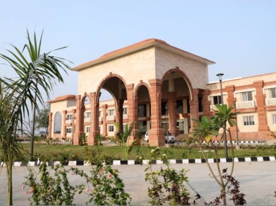 Govind Guru University No Vehicle Day | PM-Governor Appeal Decision