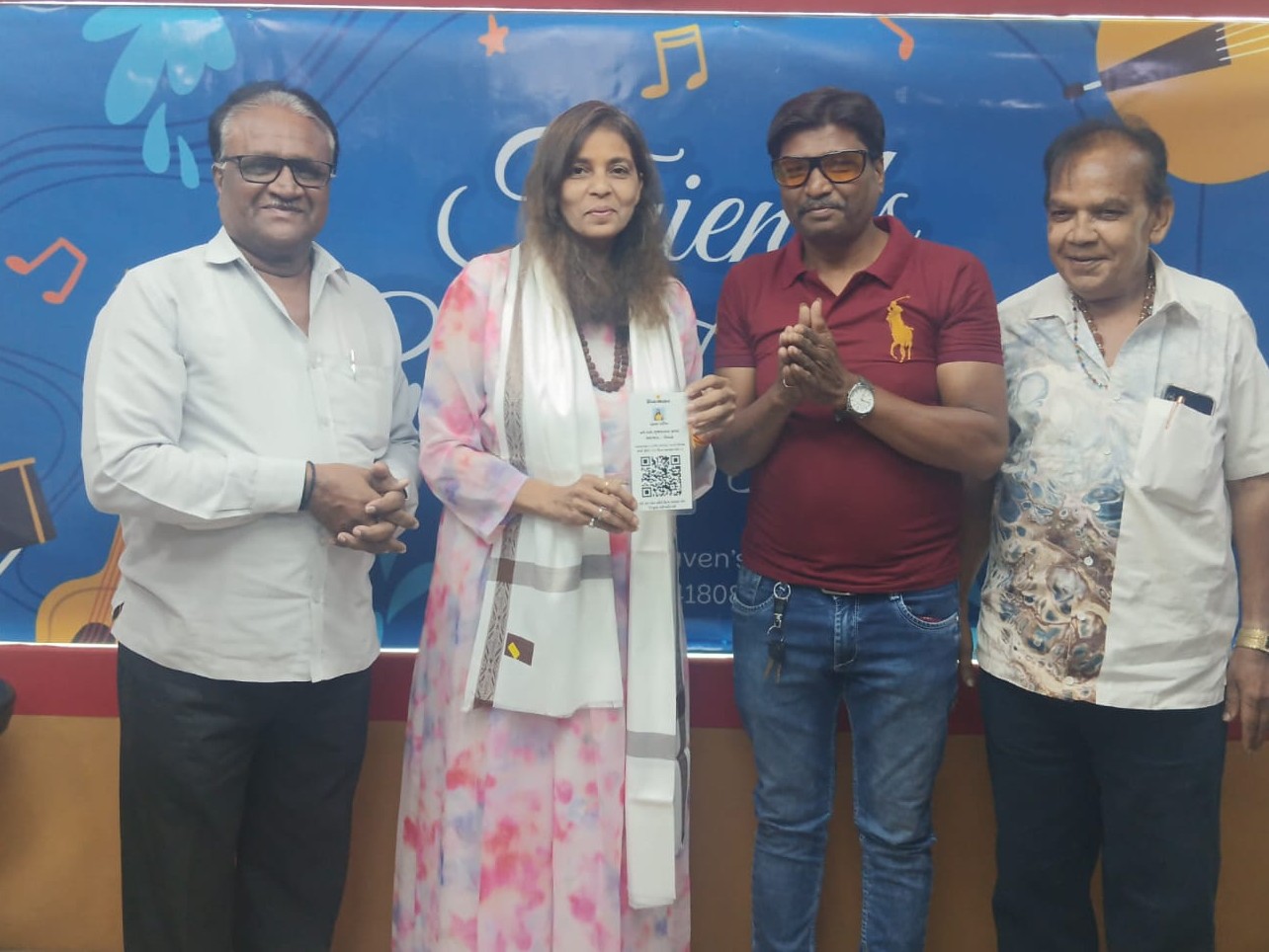 Naraynpura Studio Musical Event; Het Helping Hands Honored