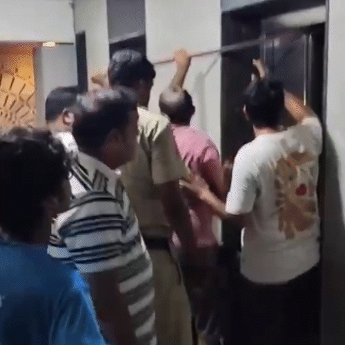 Surat Vesu Lift Stuck; Couple Rescued by Fire Brigade