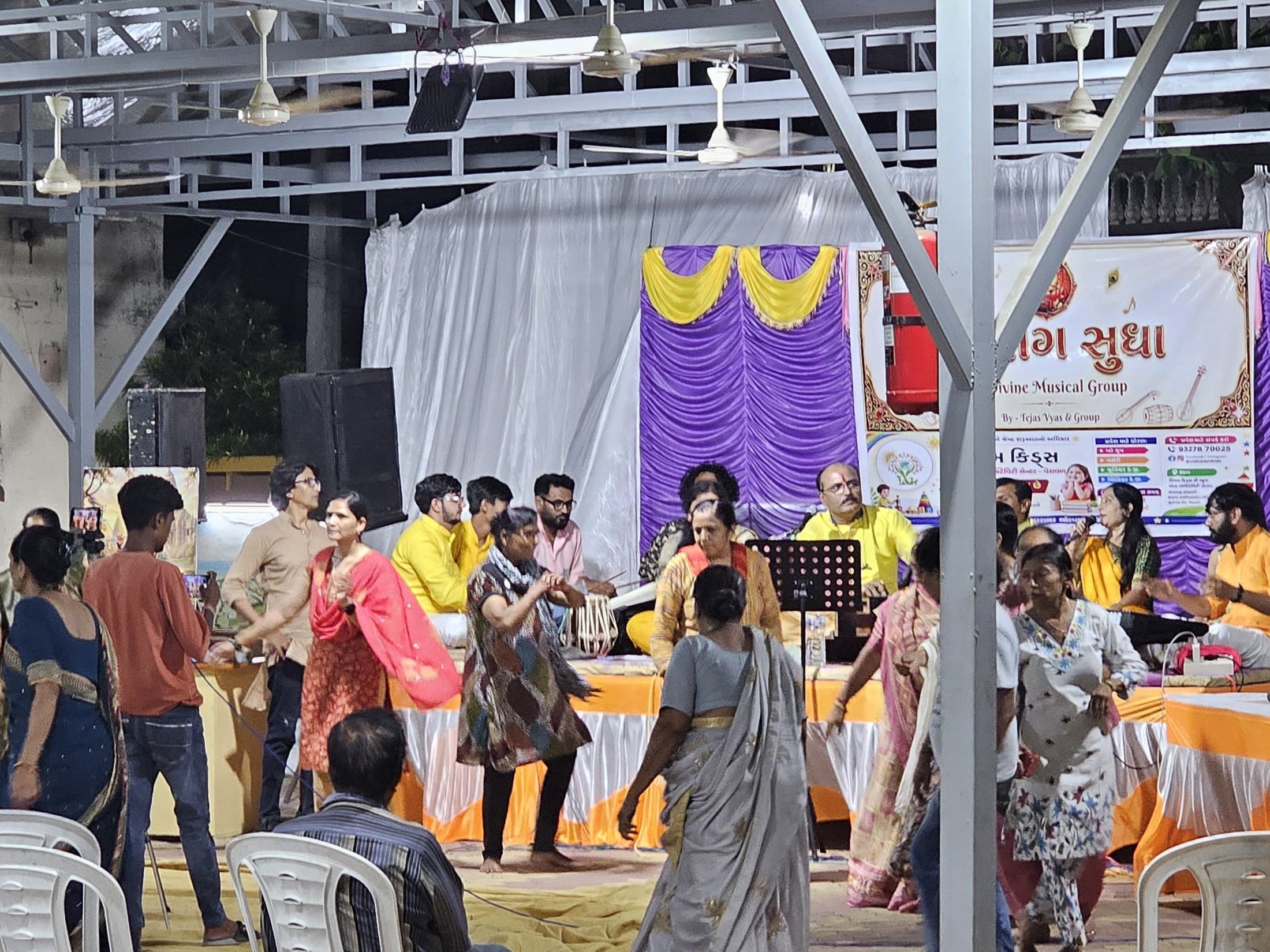 Veraval Bhajan Sandhya: Purushottam Mass Celebration by Satsang Sudha ...