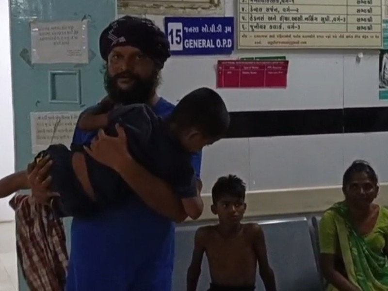 Mundra Rabies Dog Attack: 5+ Kids Bitten, 3 Critical in Surendranagar ...