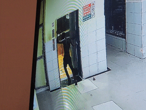 Veraval Govt Hospital Death: Youth Falls From Building | CCTV Footage