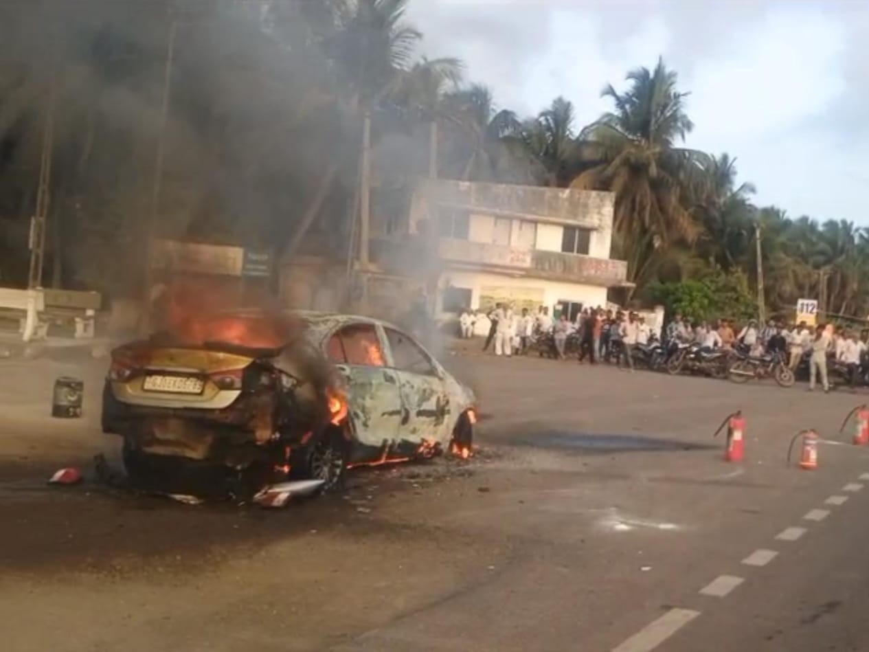 Veraval-Junagadh Highway Car Fire: Driver Alertness Saves Life