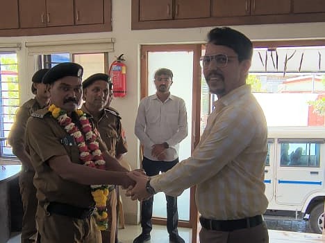 Veraval GISFS Guard Returns ₹50,000 Cash; Owner Honored