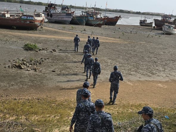 Jakhau Coast Security Tightened; Marine Task Force Drive | Gujarat ...