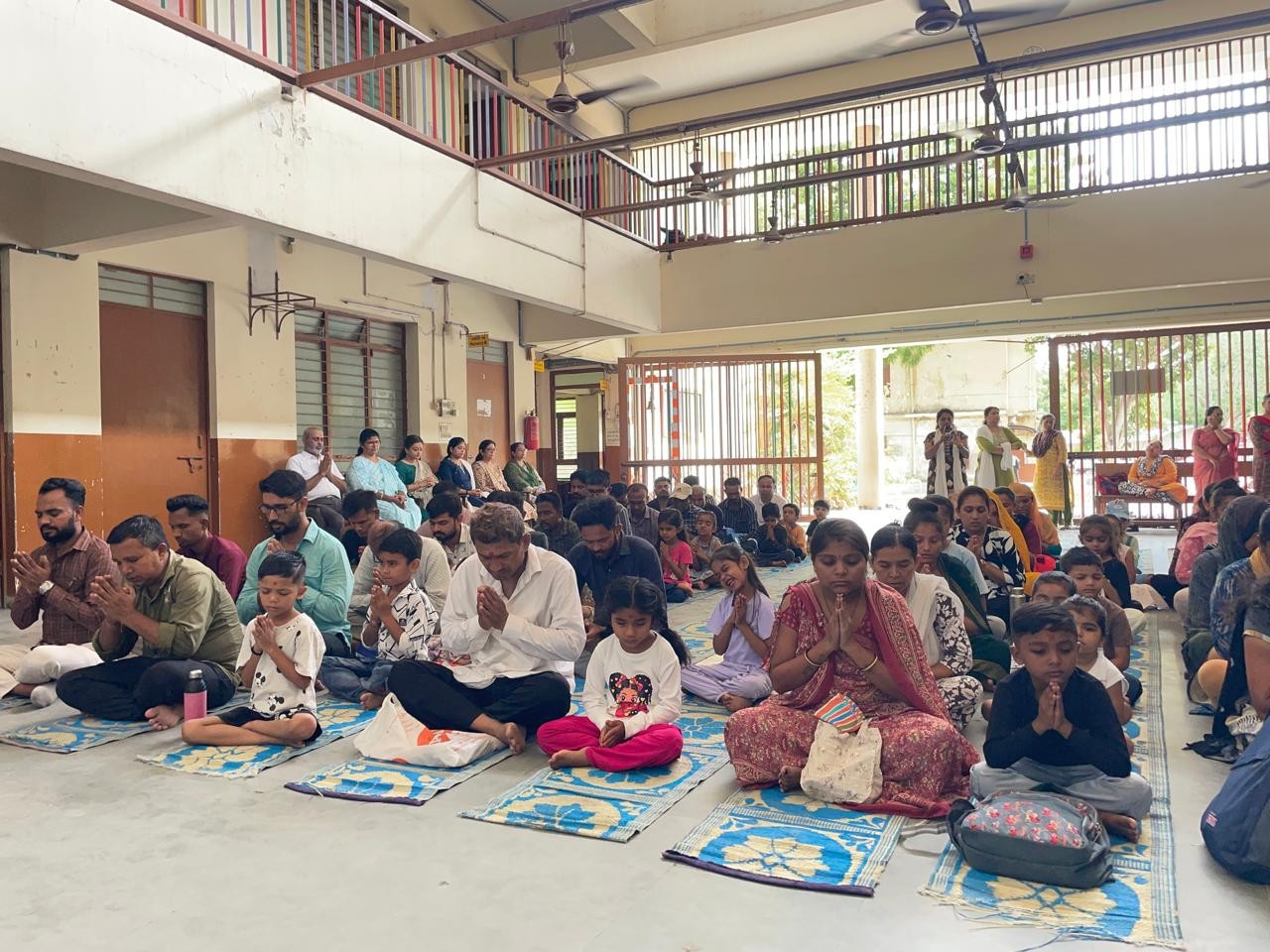 Kankaria School Welcomes Std 1 Students With Tilak; Prabeshotsav ...