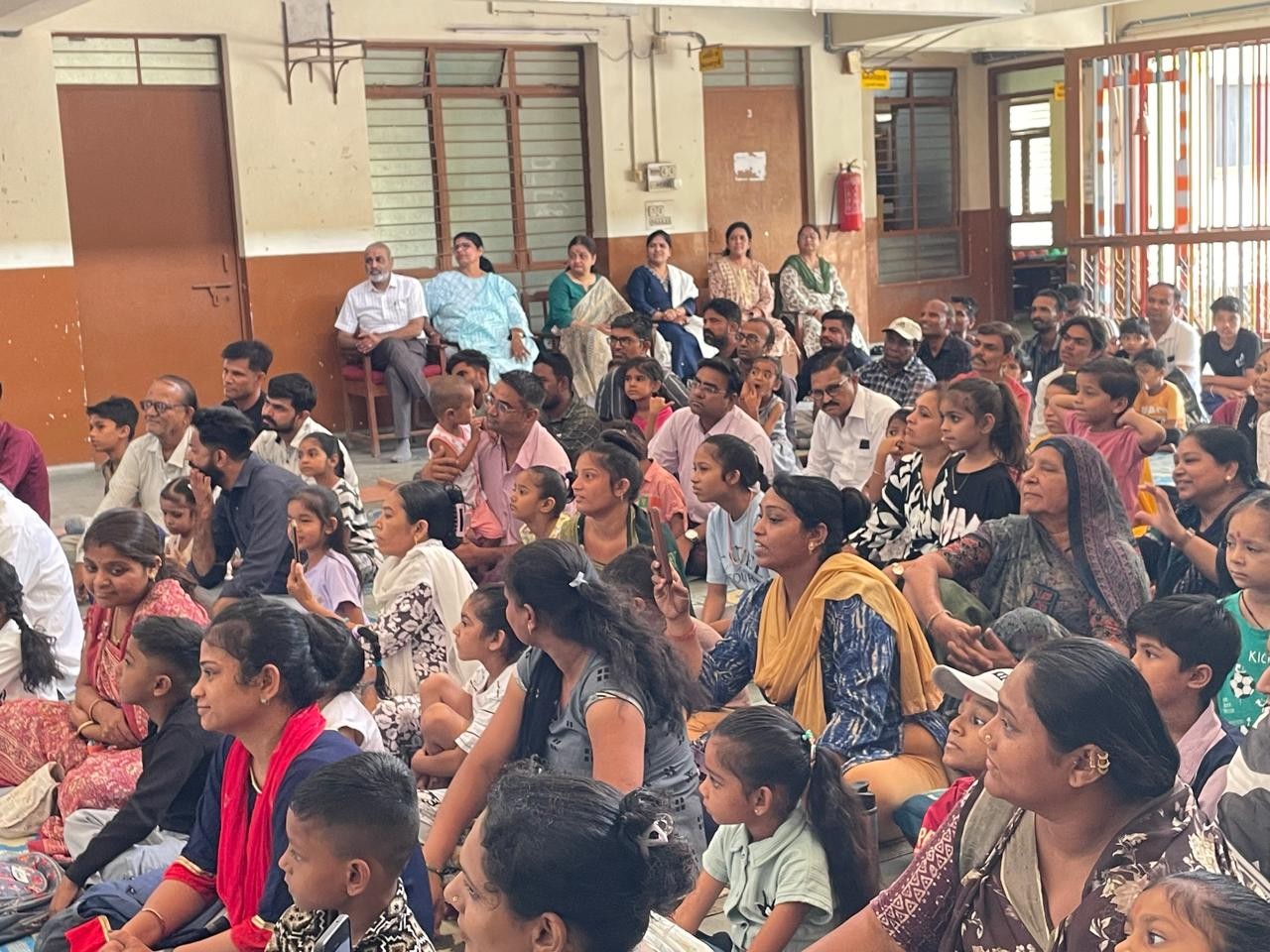 Kankaria School Welcomes Std 1 Students With Tilak; Prabeshotsav ...