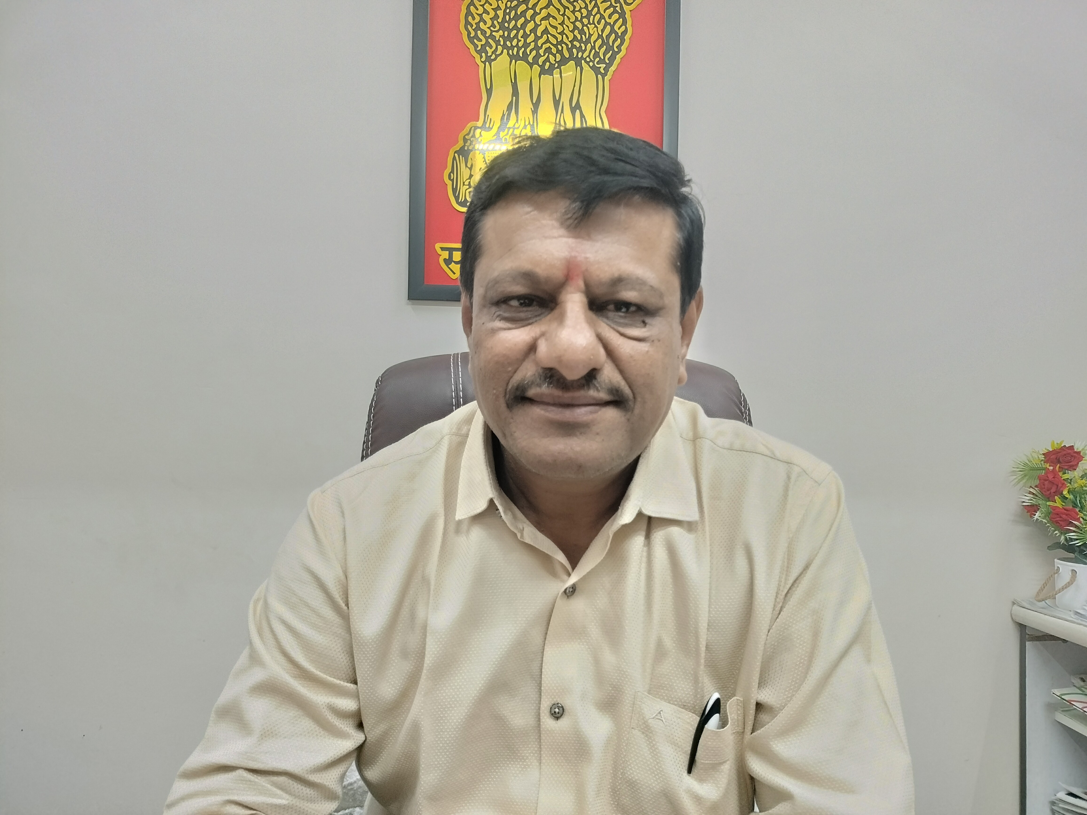 Manavadar Mamlatdar Joins Digital Drive; Smart Meter Installation