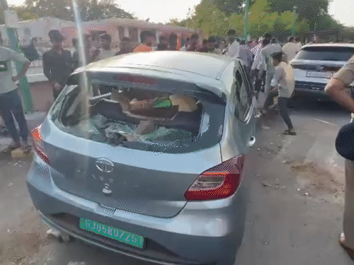 Surat Drunk Driver Accident | Sarthana Toll Plaza Carnage; Bikes & Car Hit
