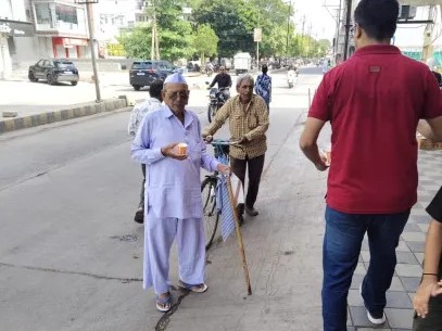 Morbi GBWU Distributes Buttermilk | AIBEA Founder Birth Anniversary