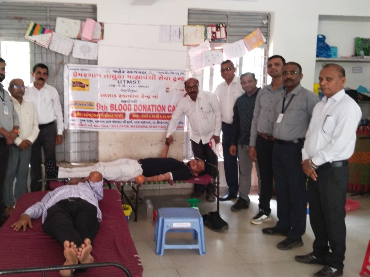 Mahyavanshi Trust Blood Donation Camp Organised in Palgam | 40 Units ...