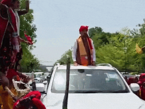 Mukesh Rathva Bjp Nomination; Tribal Dance Celebrates Gujarat Rajya ...