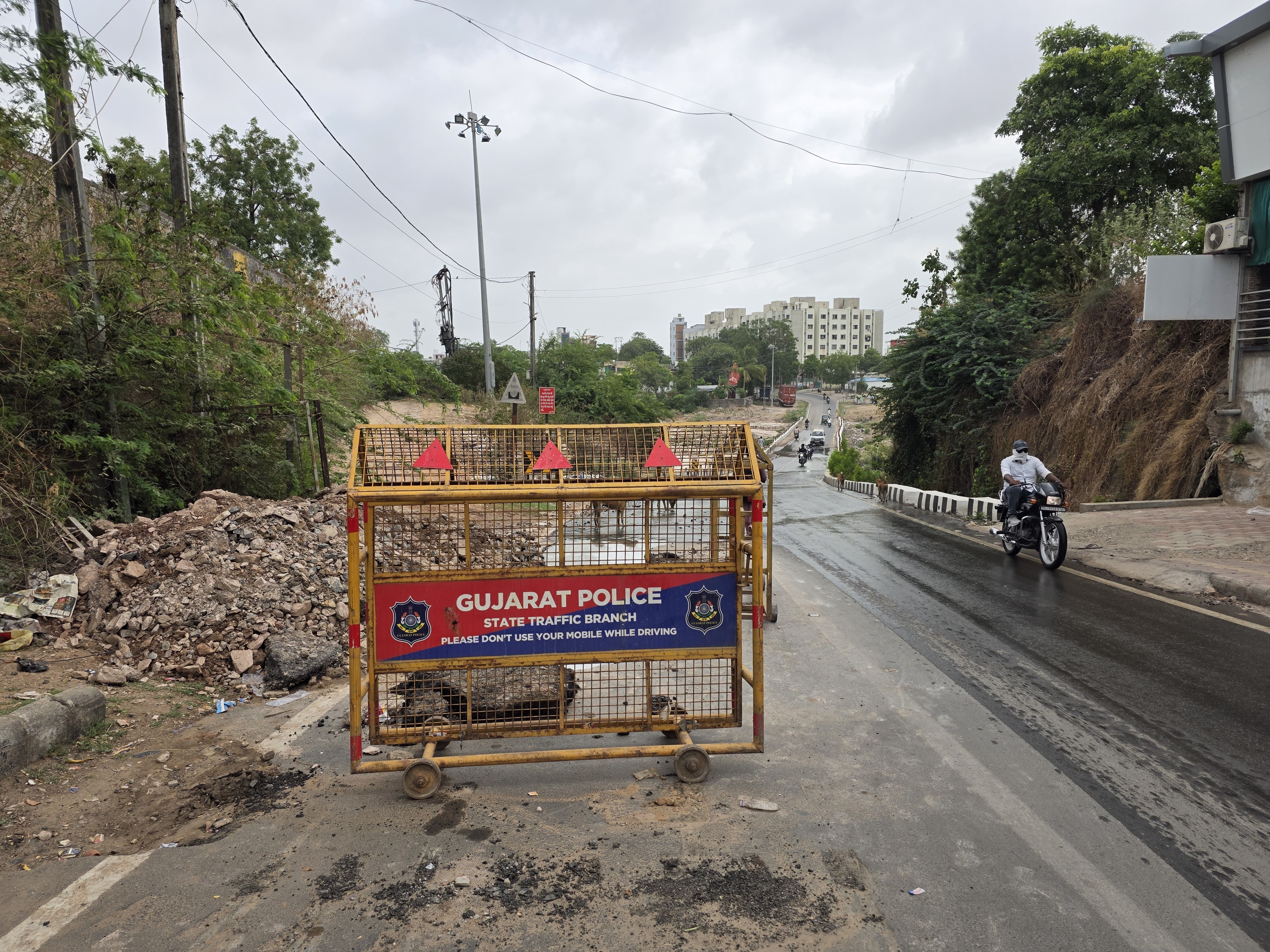 Himmatnagar Sewage Overflow; Mehtapura River Road Sewage Spill