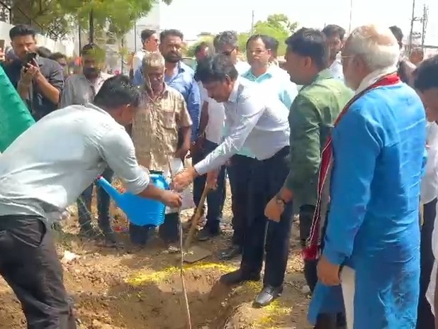 Bharuch Nagar Palika Waste Management Drive | Tree Plantation For Awareness
