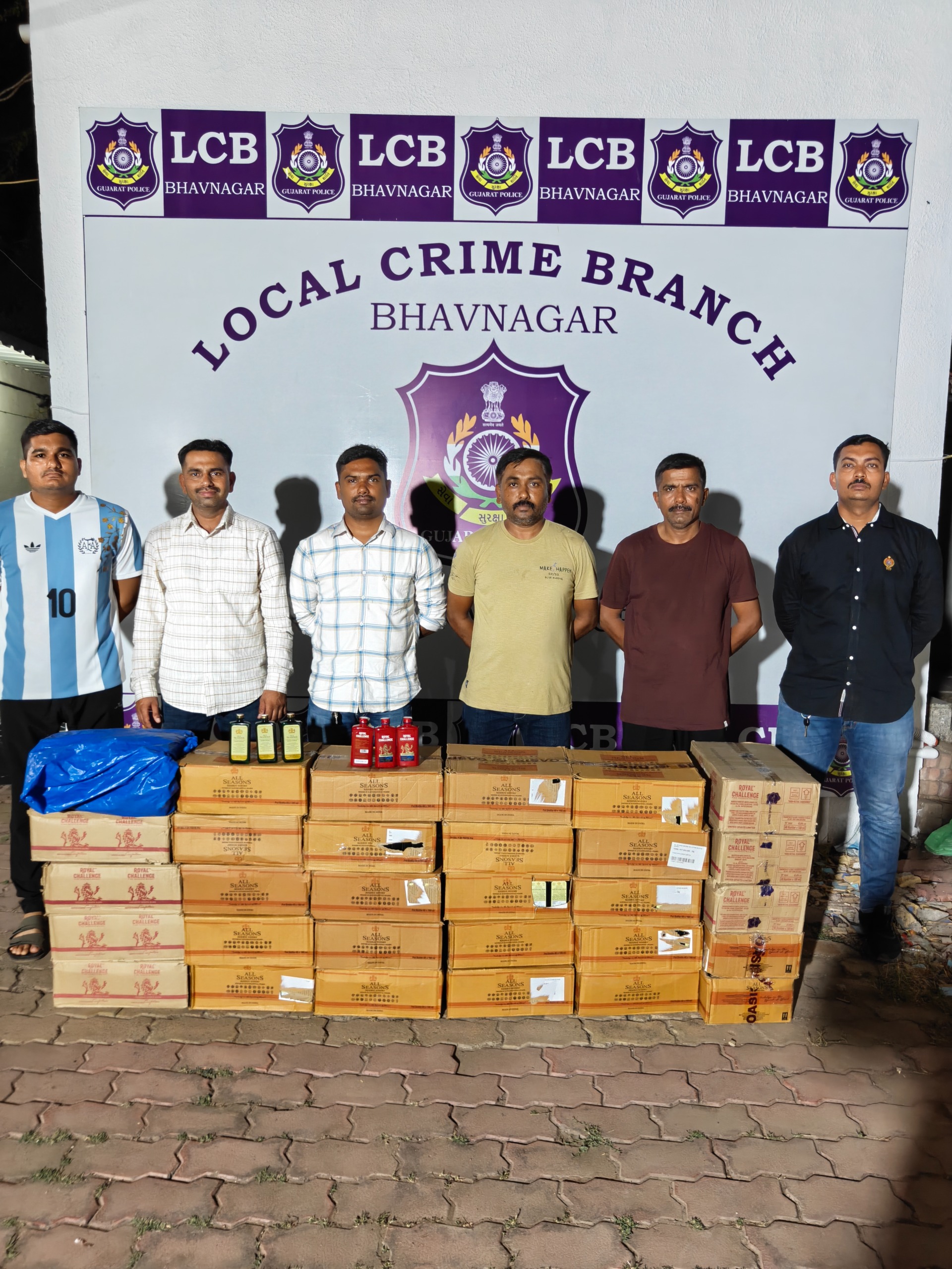Bhavnagar Liquor Seized: ₹8 Lakh Goods at Railway Station & Navania Village