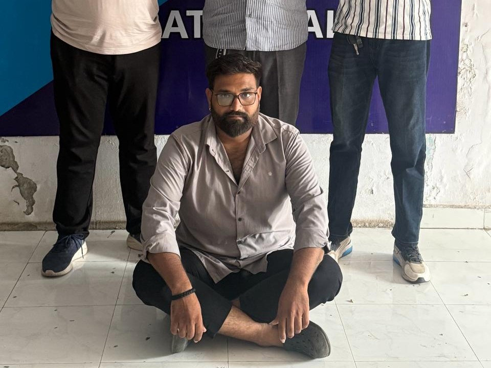 Surat SOG Nabs Wanted Prohibition Accused in Kamrej