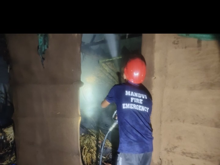 Mandvi Fire; Salaiya Village Fire Control Room Alert