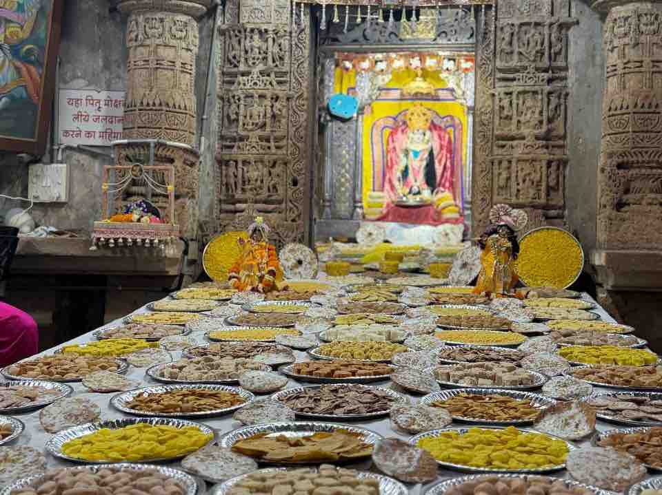 Dwarkadhish Rukmini Mataji Temple Hosts Chhappan Bhog Utsav