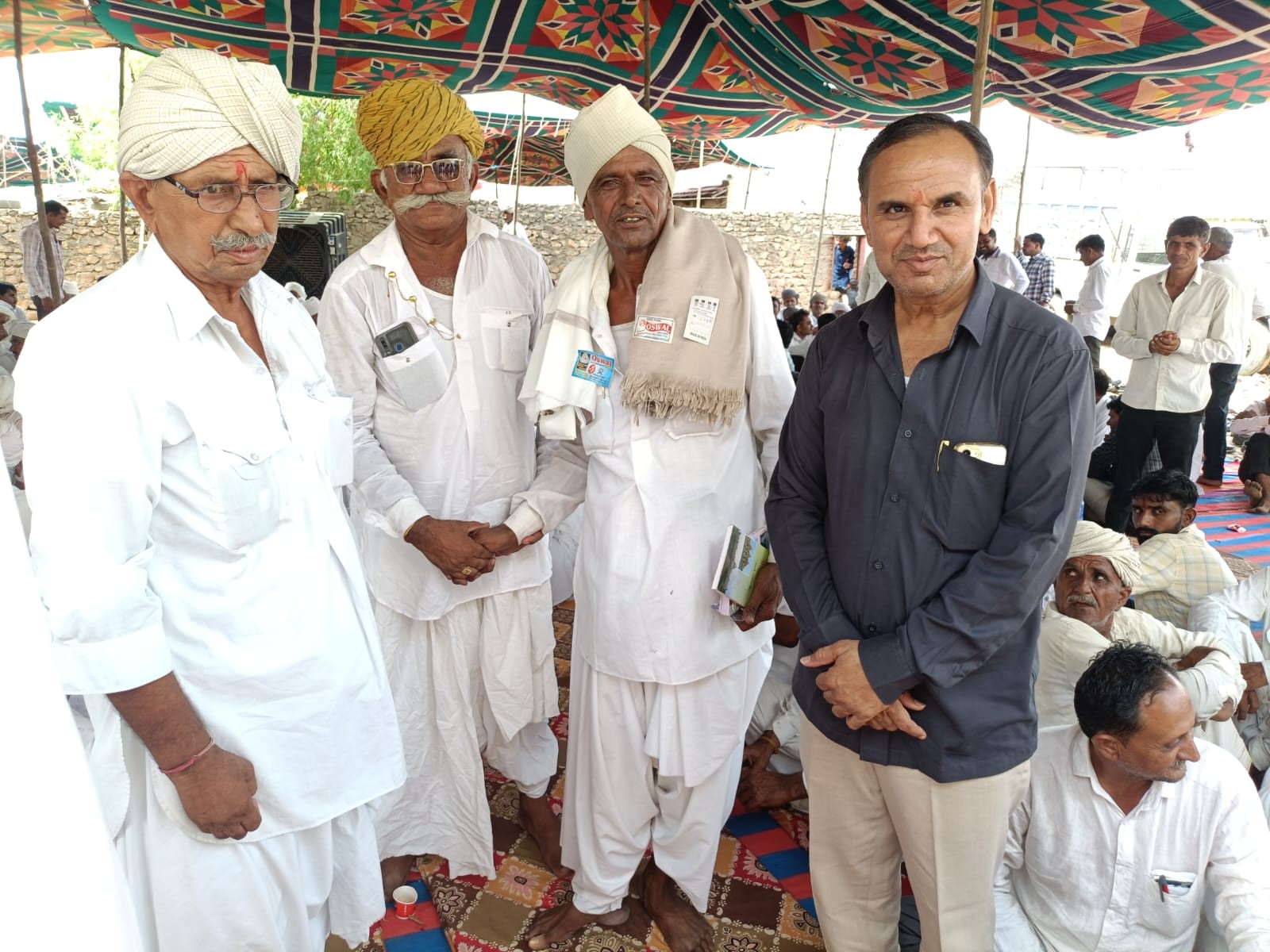 Bhardva Postman Bhagwanbhai Patel Retires; Honored by Villagers