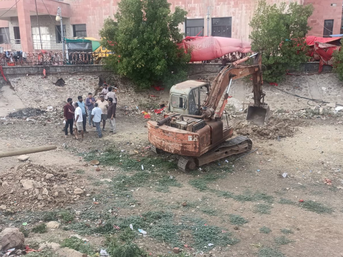 Pavagadh Water Woes Solved; MLA Grant for Tank Deepening | Panchmahal