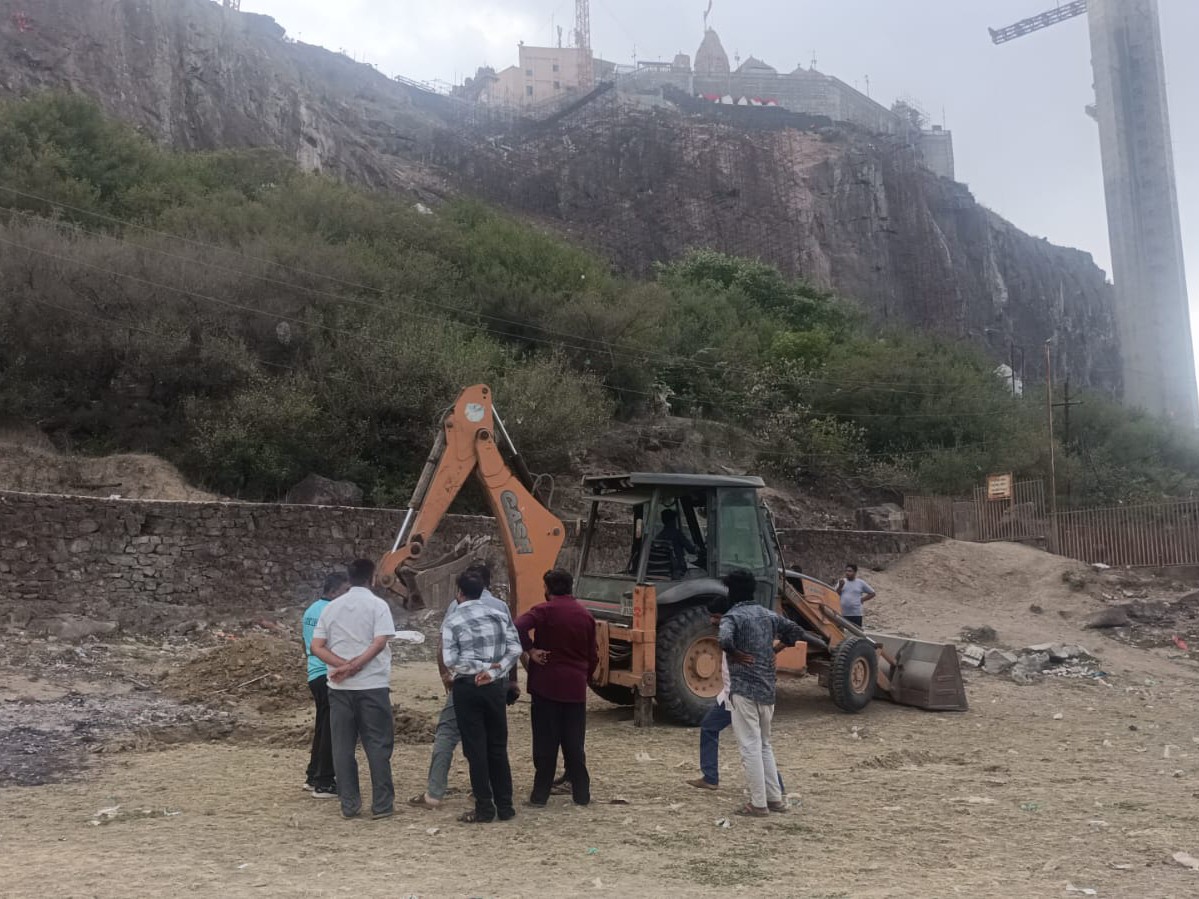 Pavagadh Water Woes Solved; MLA Grant for Tank Deepening | Panchmahal