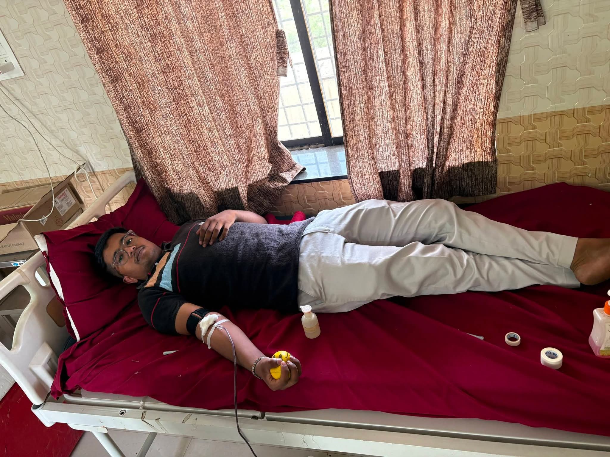 Sadguna Hospital & Red Cross Blood Donation Camp Held in Wadhwan
