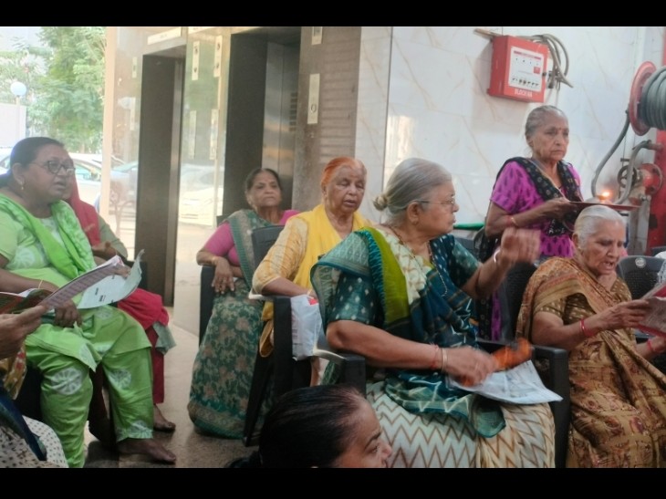 SPN Society Garba Event; Ahmedabad Devotion; Gopi Mandal Celebration